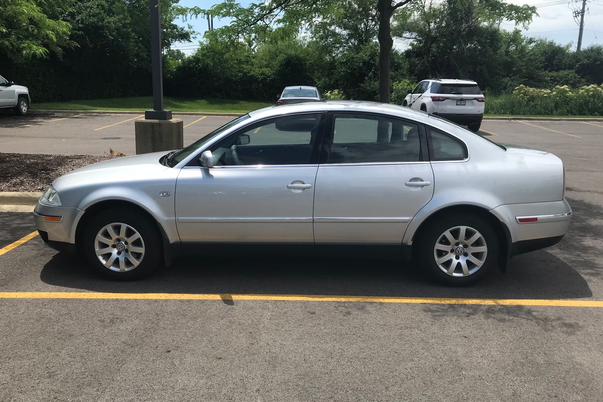 2001 Volkswagen Passat (New) GLS Sedan 4D for Sale (45,500 miles ...