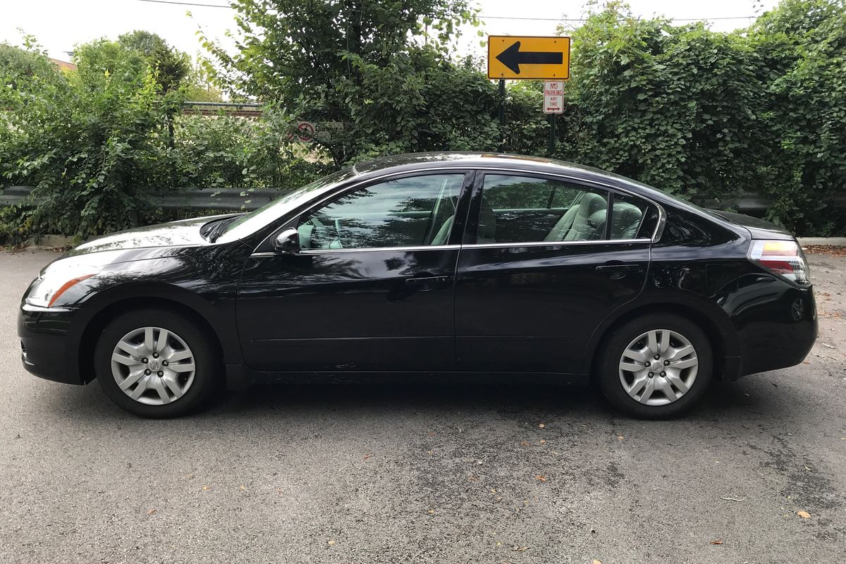 2010 Nissan Altima 2.5 Sedan 4D for Sale (95,331 miles) | Swap Motors