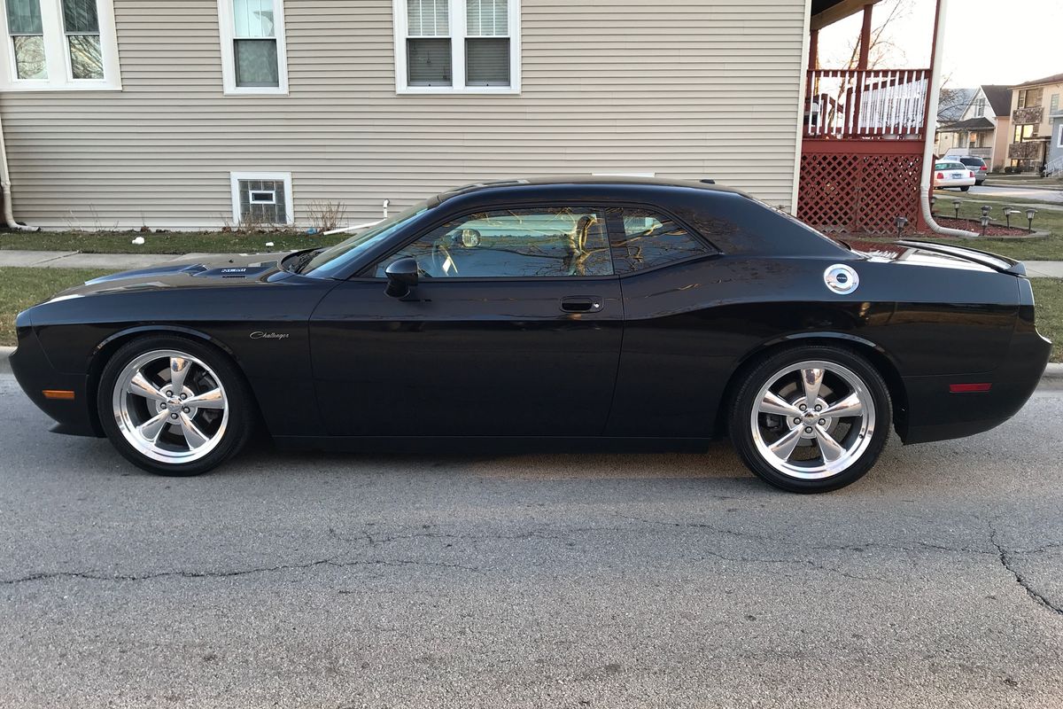 2010 Dodge Challenger R/T Coupe 2D for Sale (13,352 miles) | Swap Motors